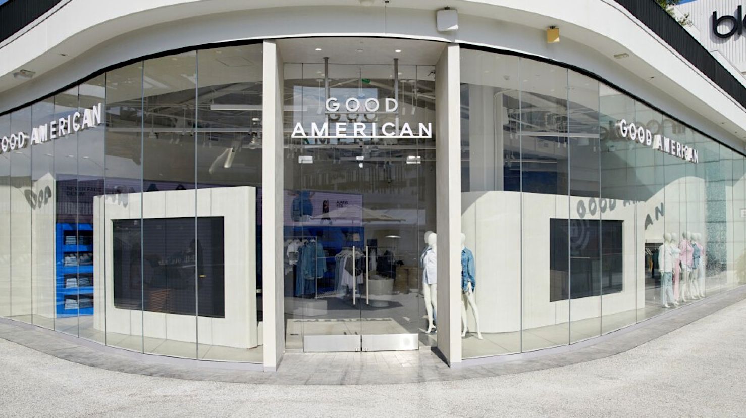 Good American Good News – First Store Opening! – Denimology